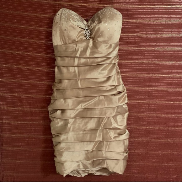 Fiesta | Dresses | Gold Bodycon Formal Mini Dress | Poshmark